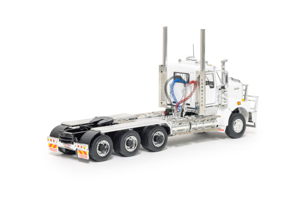 1:50 Scale Kenworth C509 Tri-Drive - White Black (Z01646)