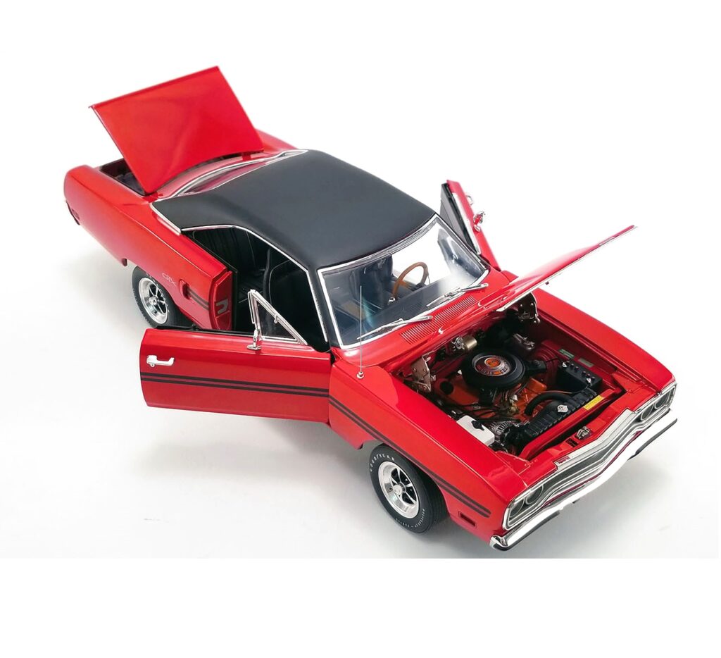 1:18 Scale 1970 Plymouth GTX - Mod Squad (18941)