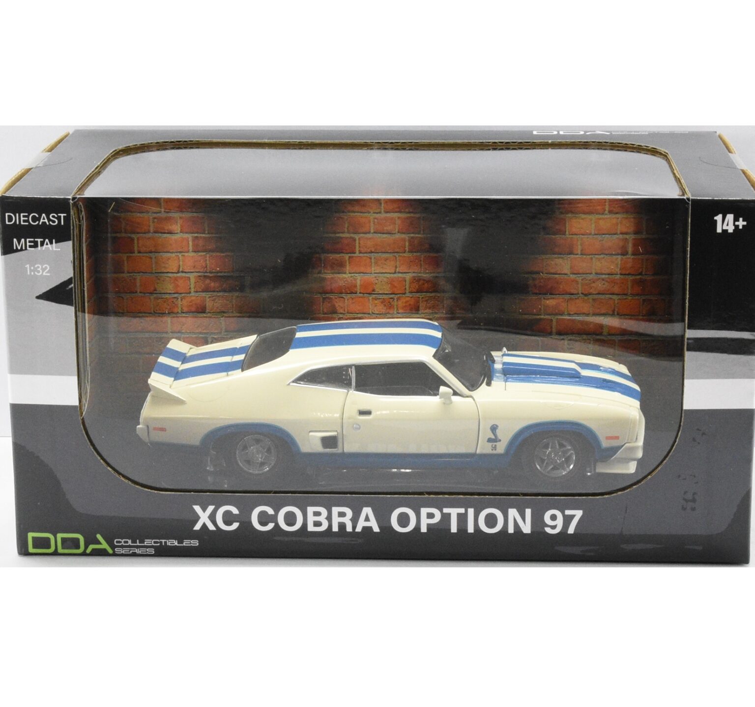 DDA Collectibles Model Cars and Diecast Accessories