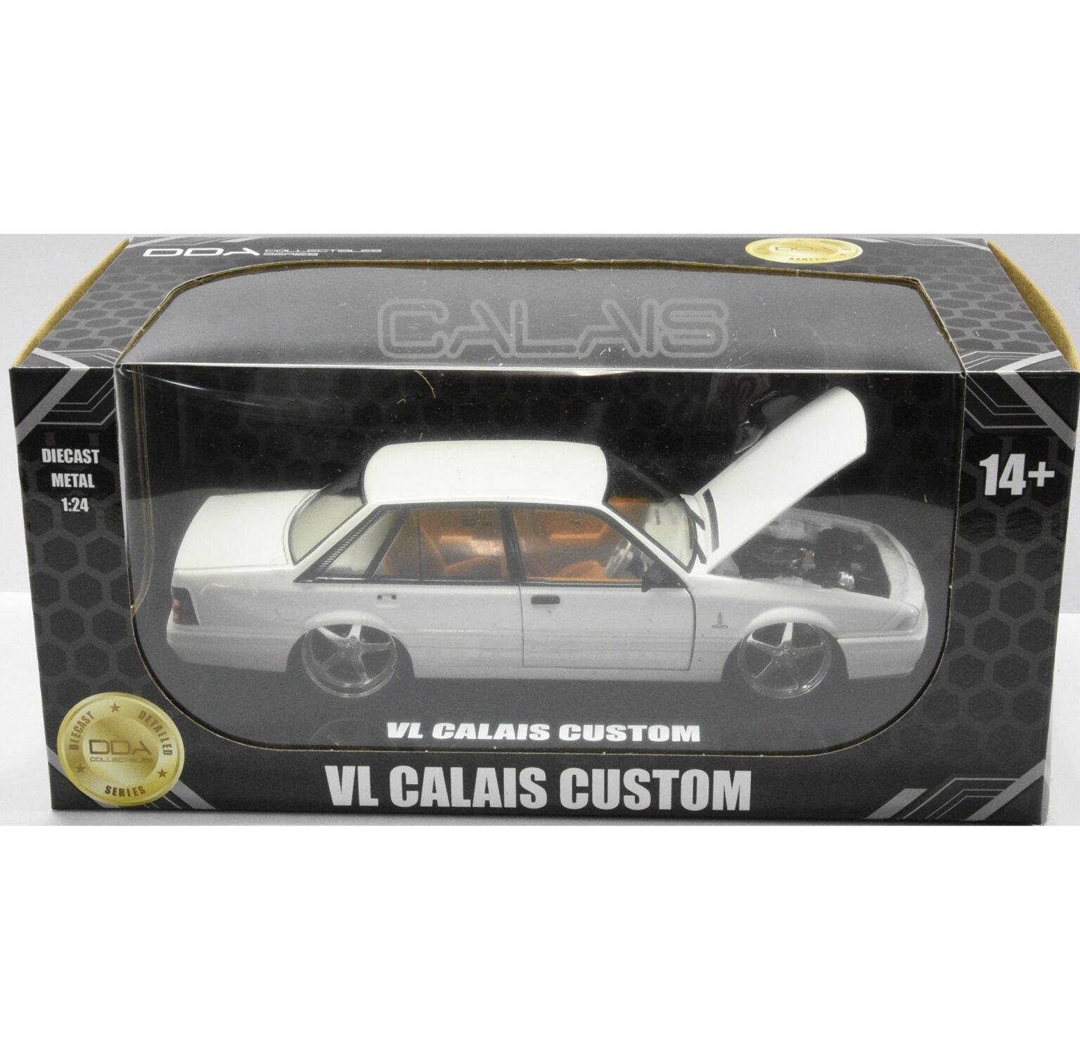 DDA Collectibles Model Cars and Diecast Accessories